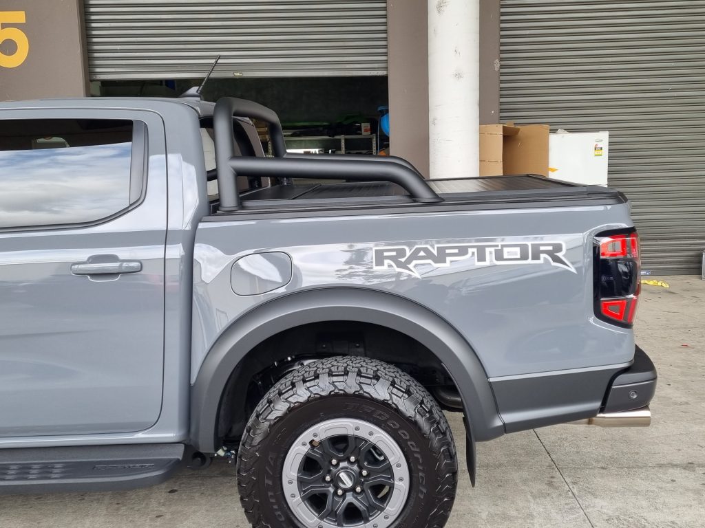 E-ROLLA BLACK MANUAL RETRACTABLE ROLLER COVER FOR NEXT GEN FORD RANGER ...